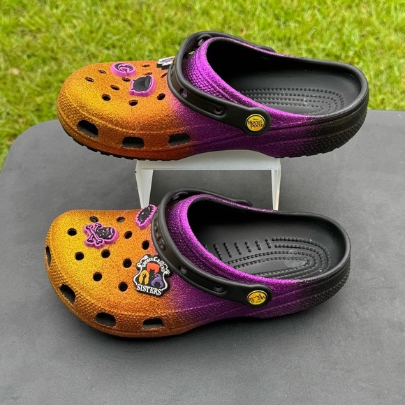 CROCS | Shoes | Disney X Crocs Classic Clog Hocus Pocus Adult Size M7 ...